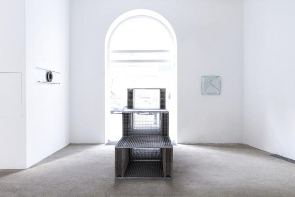 Michael Kienzer grau und farbig | findART.cc