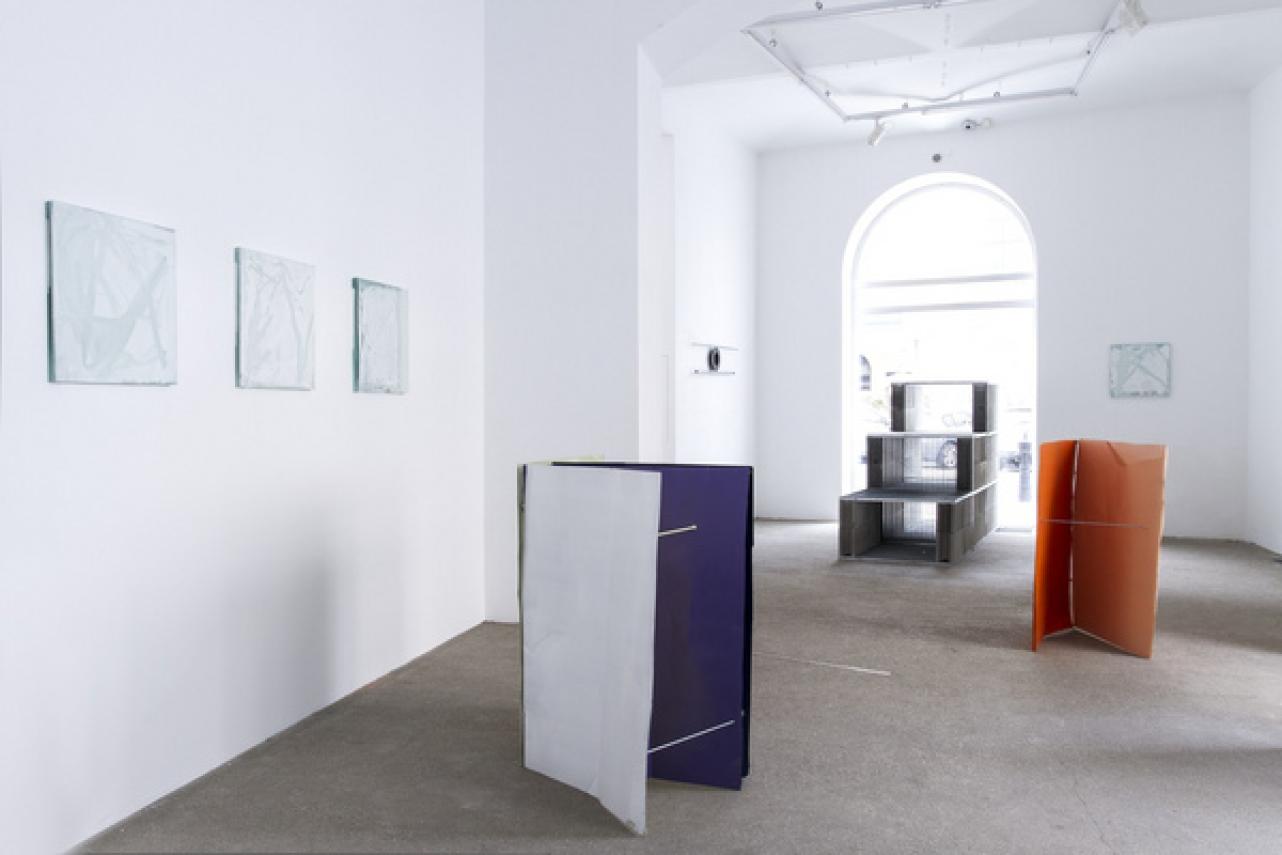 Michael Kienzer grau und farbig | findART.cc